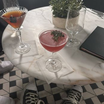 LONG BAR & TERRACE - Updated April 2024 - 46 Photos & 20 Reviews - 40 ...