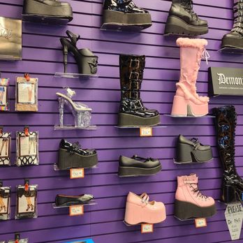 THE HOUSE OF GOTH - Updated January 2026 - 136 Photos - 2328 Strand St ...