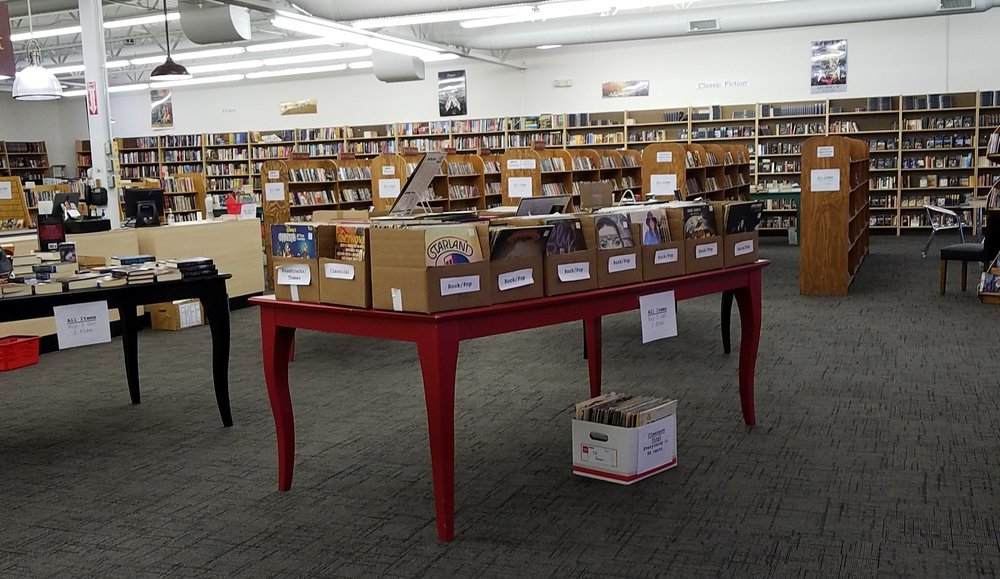 RED DOG BOOKS - 10 Photos - Bookstores - 1001 N State Rd 135, Greenwood ...