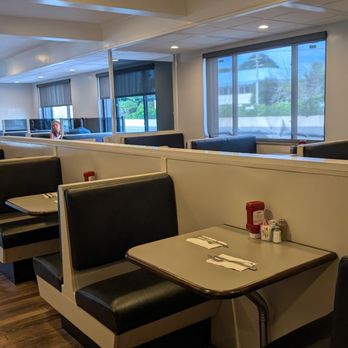 SWEET HOLLOW DINER - Updated October 2025 - 164 Photos & 171 Reviews ...