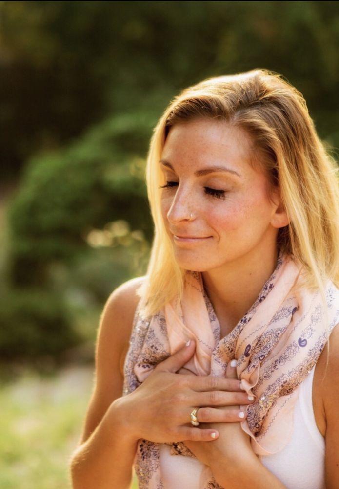 MALAENA GRACE - Updated June 2024 - 20 Photos - 218 Horizon Ave, Los ...