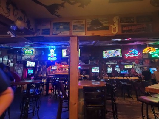 CAPTAIN JACK’S BAR & GRILL - Updated October 2025 - 38 Photos & 53 ...