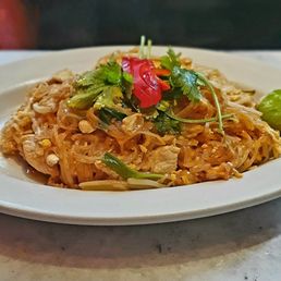 BASIL THAI CUISINE - Updated December 2025 - 364 Photos & 760 Reviews ...