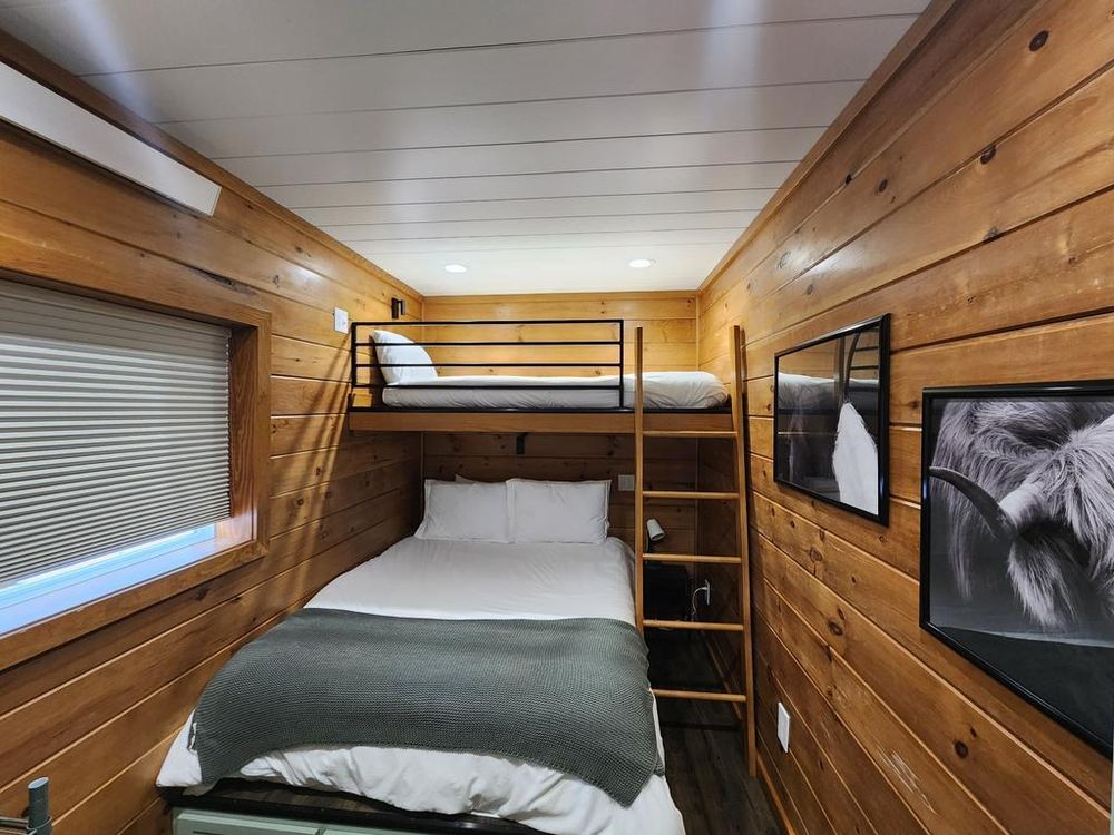 CUSTOM CONTAINER LIVING - Updated January 2026 - 10 Photos - 809 S ...