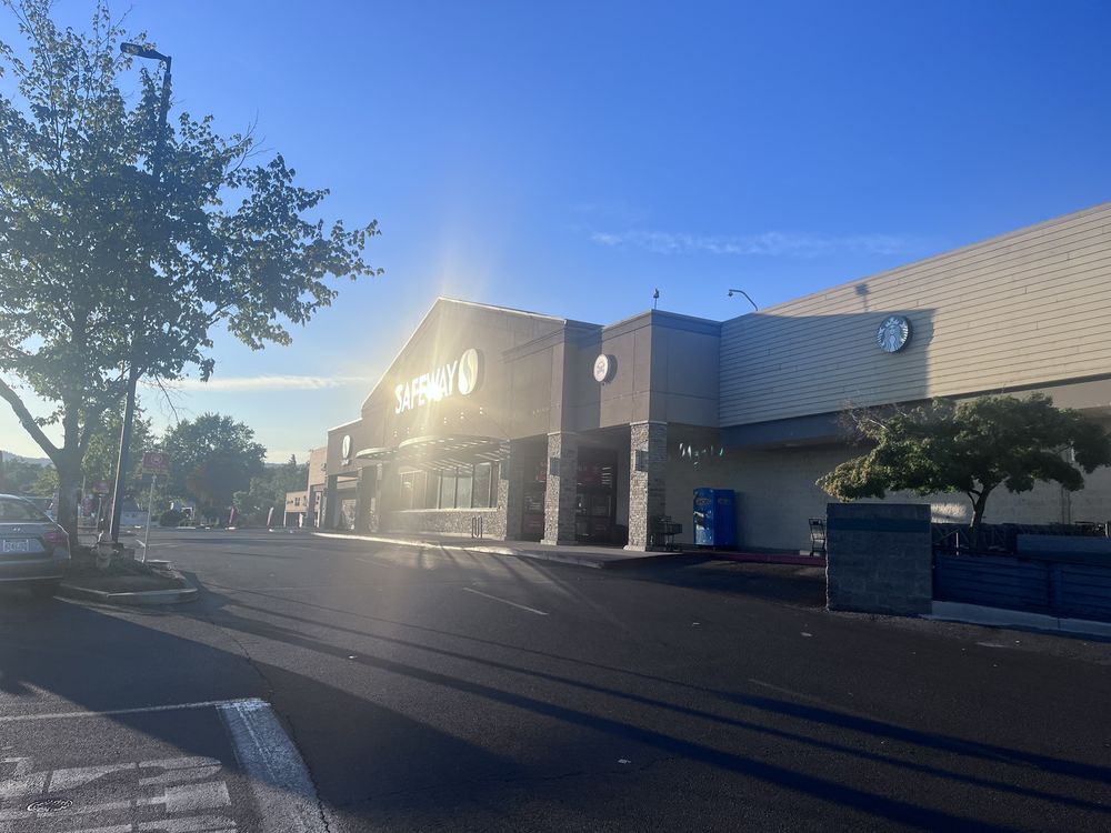 SAFEWAY - Updated November 2024 - 14 Photos & 34 Reviews - 1003 Medford ...