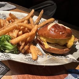 FORD’S GARAGE FLORENCE - Updated December 2025 - 587 Photos & 297 ...