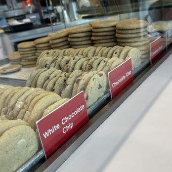 DIDDY RIESE COOKIES - Updated April 2025 - 3412 Photos & 5899 Reviews ...