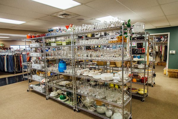 GOD’S STOREHOUSE - 10 Photos & 11 Reviews - Thrift Stores - 2111 SW ...