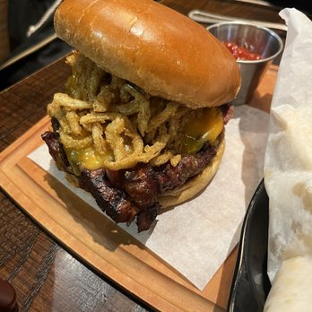 Q39 MIDTOWN - Updated May 2024 - 4567 Photos & 5854 Reviews - 1000 W 39th St, Kansas City ...