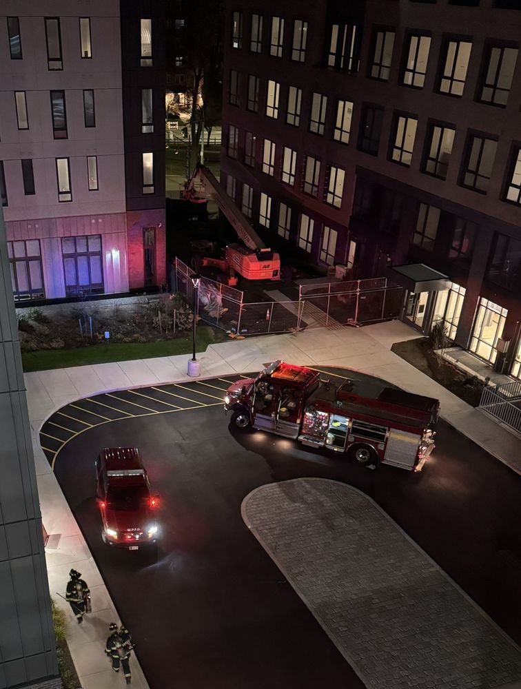 HAMILTON CROSSING - Updated January 2026 - 19 Photos - 440 Hamilton Ave ...