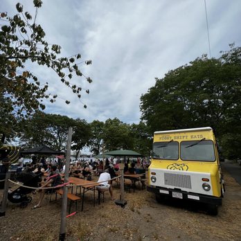 NIGHT SHIFT BREWING OWL’S NEST ESPLANADE - Updated July 2025 - 33 ...