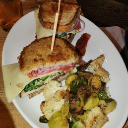 GARY RACK’S FARMHOUSE KITCHEN - Updated December 2025 - 709 Photos ...