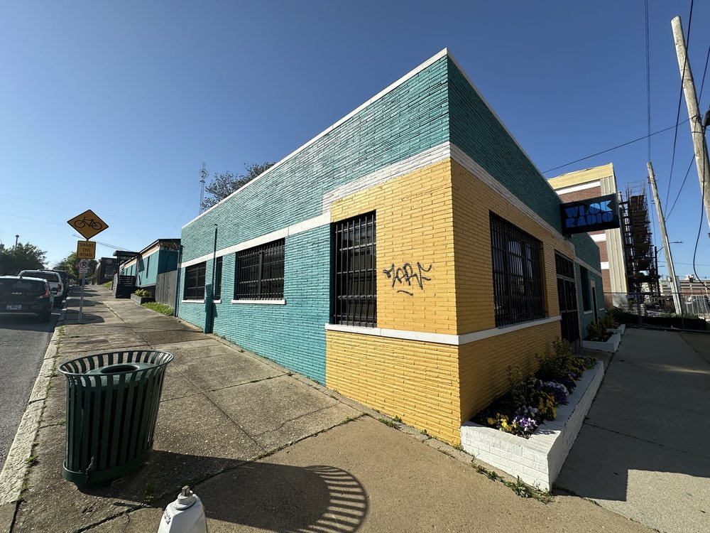 WLOK RADIO STATION-1340 AM - Updated January 2025 - 363 S 2nd St ...