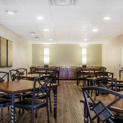 OLINGER FUNERAL, CREMATION & CEMETERY - CROWN HILL - 46 Photos & 17 ...