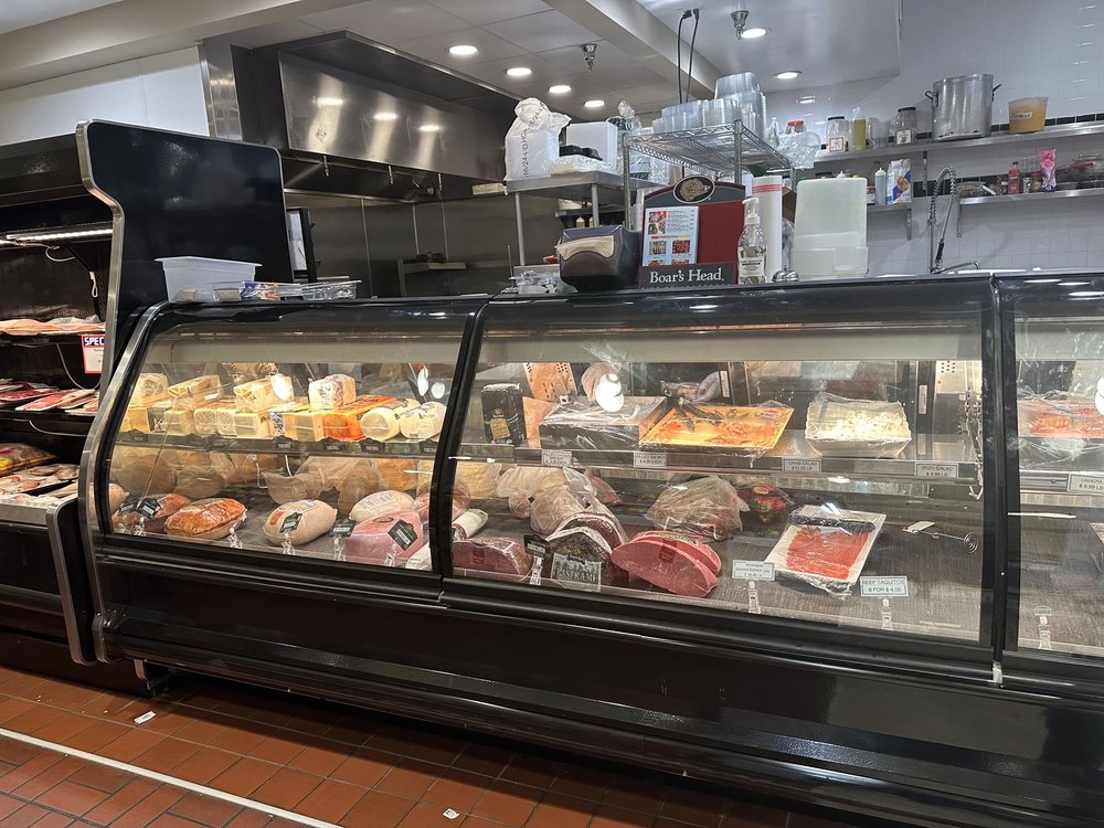 BEVERLY HILLS MARKET & DELI - Updated January 2026 - 95 Photos & 156 ...