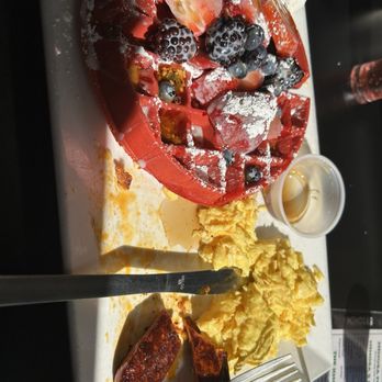 THE MAPLE BAR CAFE - Updated August 2024 - 683 Photos & 384 Reviews ...