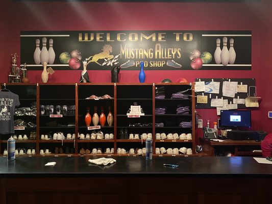 MUSTANG ALLEY’S - Updated December 2025 - 133 Photos & 136 Reviews ...