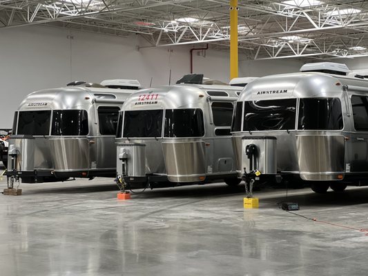 APPLE RV & BOAT STORAGE - Updated December 2025 - 26 Photos - 15000 ...