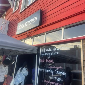 TEV’S KITCHEN - Updated March 2025 - 78 Photos & 114 Reviews - 1905 W ...