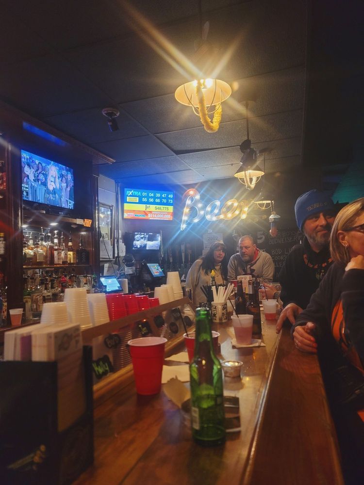 GAINES BAR - Updated October 2025 - 16 Photos - 114 Genesee Ave, Gaines ...