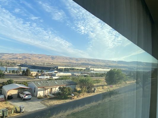 CELILO INN - Updated September 2025 - 68 Photos & 161 Reviews - 3550 E ...