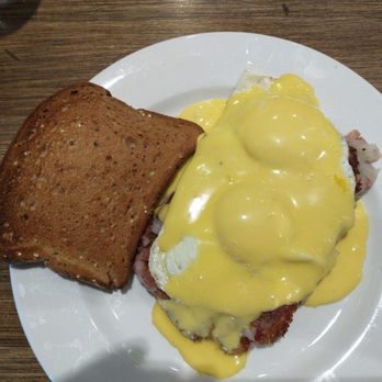 FAMOUS TOASTERY KEAGY VILLAGE - Updated December 2025 - 194 Photos ...