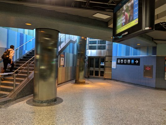 SHEPPARD WEST STATION - Updated July 2025 - 69 Photos - 1035 Sheppard ...