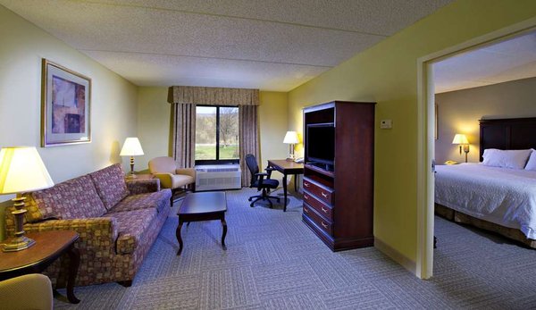 HAMPTON INN BENNINGTON - 73 Photos & 27 Reviews - 51 Hannaford Sq ...