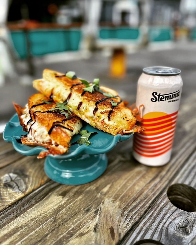 BURNT SIDE DOWN - 27 Photos - 2039 Moore St, Bellingham, Washington ...