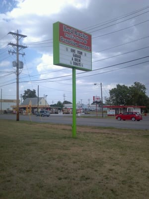 RED RACKS THRIFT STORE - Updated December 2025 - 10 Photos & 32 Reviews ...