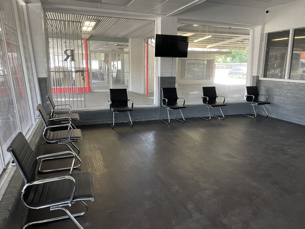 UNITED AUTO REPAIR AND BODY - Updated April 2025 - 10 Photos - 931 ...