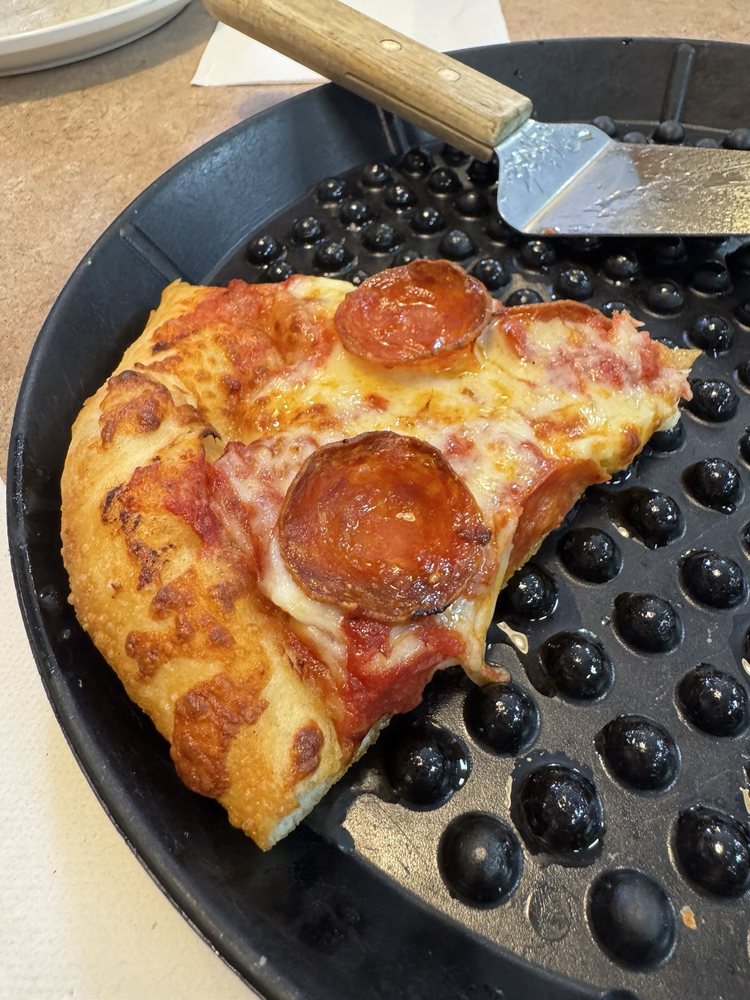 BREADEAUX PIZZA - Updated October 2025 - 17 Photos & 15 Reviews - 803 ...