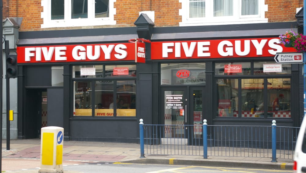 FIVE GUYS - Updated February 2025 - 46/48 Putney High Street, London ...