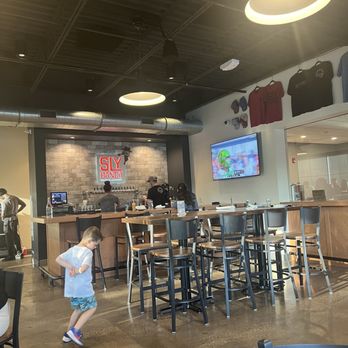 SLY BANDIT BREWING COMPANY - Updated January 2026 - 57 Photos & 22 ...