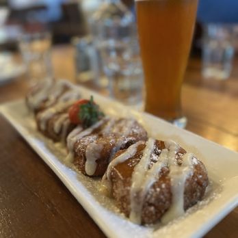 CARSON’S FOOD AND DRINK - Updated June 2025 - 1862 Photos & 1361 ...