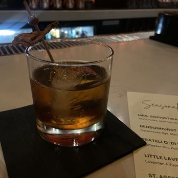 TABLE 87 - BROOKLYN HEIGHTS - Updated July 2025 - 351 Photos & 395 ...