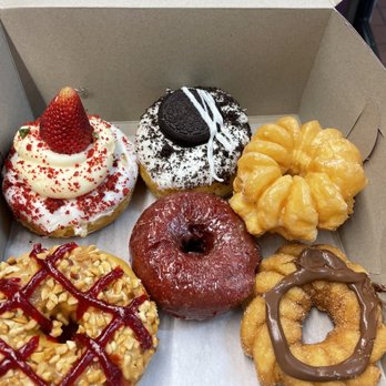 DK’S DONUTS & BAKERY - 4304 Photos & 2467 Reviews - 1614 Santa Monica ...