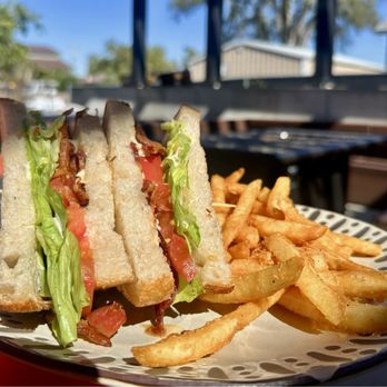 TRAILSIDE TAP - Updated July 2025 - 121 Photos & 119 Reviews - 710 SW ...