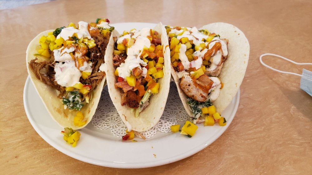 SHENANIGAN’S IRISH PUB & GRILLE - Updated August 2024 - 304 Photos ...