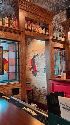 GUS’ SNUG - Updated December 2025 - 91 Photos & 84 Reviews - 38 S Main ...