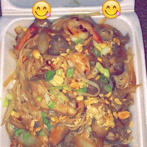 SPIZY - Updated December 2025 - 35 Photos & 28 Reviews - Compadres Mall ...