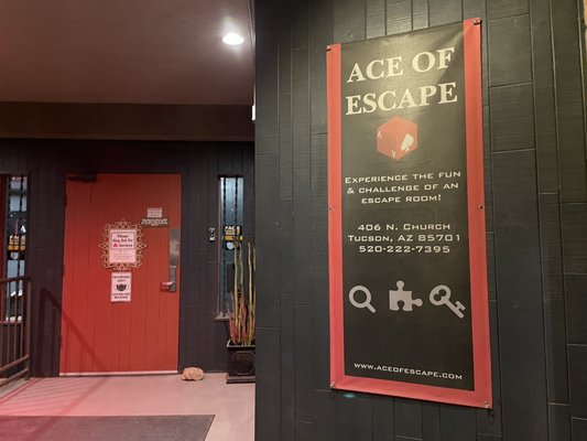 ACE OF ESCAPE - Updated September 2025 - 24 Photos & 40 Reviews - 406 N ...