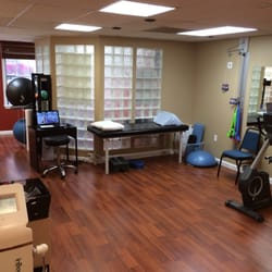 SILVER SPRING MEDICAL CENTER - 48 Photos & 16 Reviews - 11301 Amherst ...