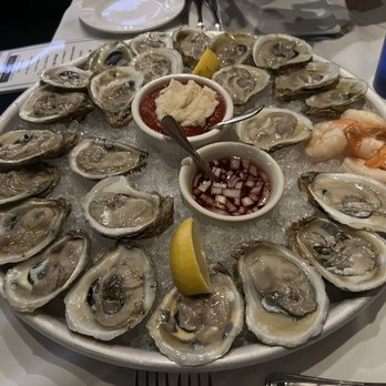 BLUE POINT GRILLE - 596 Photos & 528 Reviews - 700 W St Clair Ave ...