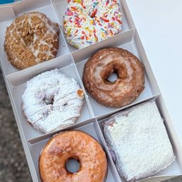 BEACON DOUGHNUTS - Updated November 2025 - 588 Photos & 274 Reviews ...