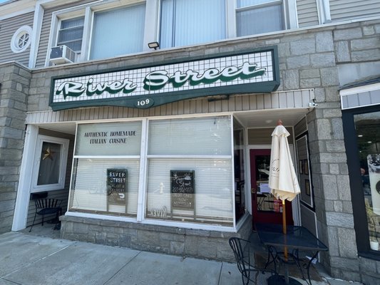 RIVER STREET RESTAURANT - Updated August 2025 - 54 Photos & 95 Reviews ...