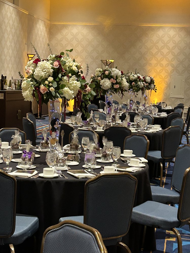 1-800 FLOWERS CONROYS - Updated December 2025 - 333 Photos & 127 ...