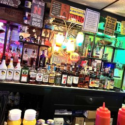 ALPINE INN - Updated October 2025 - 242 Photos & 152 Reviews - 10405 ...