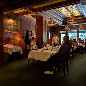 JAKE’S FAMOUS CRAWFISH - Updated June 2025 - 2109 Photos & 2009 Reviews ...