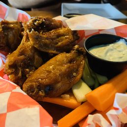 LEE’S PINT & SHELL - Updated July 2025 - 304 Photos & 277 Reviews - 2844 Hudson St, Baltimore ...